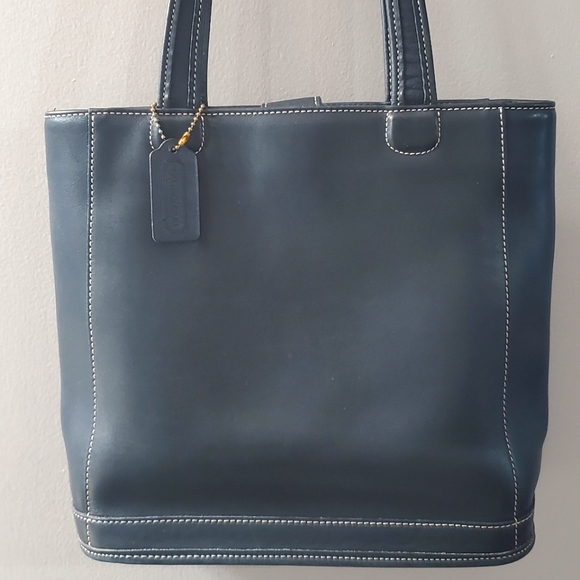 Coach | Bags | Coach Vintage Navy Blur Elegant Blue Leather Tote Bag ...